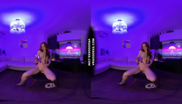 Late Night Striptease Dancer Lea Deep Glass Dildo Masturbation Vr