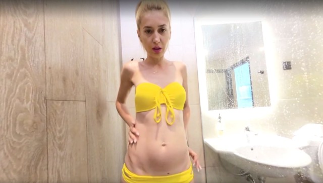 I Go In Vacation Shower Sex Christal Hot Vr Porn Video